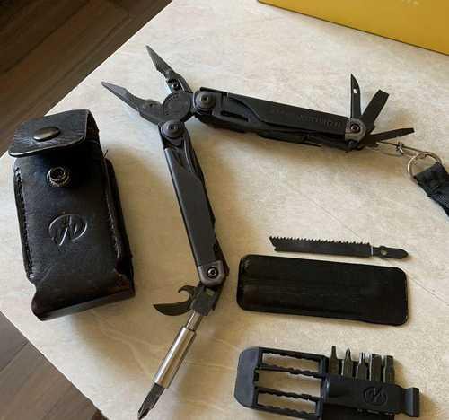 Мультитул Leatherman surge черный