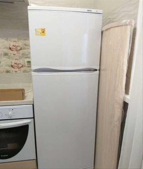 Новый холодильник Атлант 2835-90
