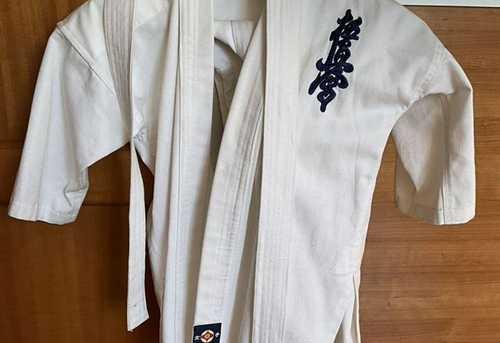 Кимоно, перчатки, защита ног(доги). Рэй спорт