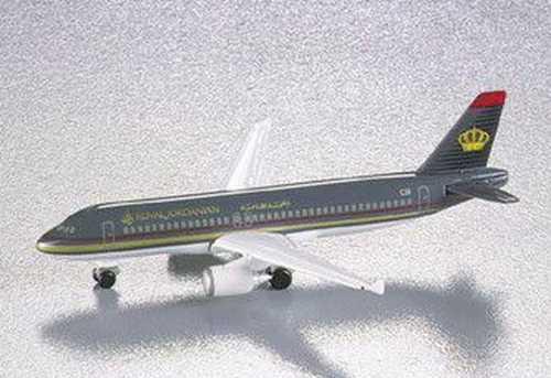 501613 Самолет Royal Jordanian Airbus A320-200 1:5