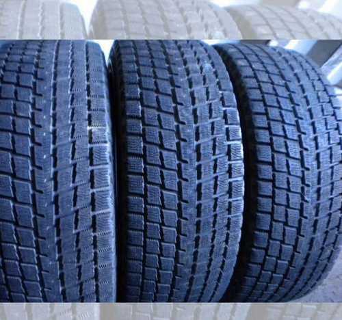 Bridgestone Blizzak MZ-03 215/55 R16