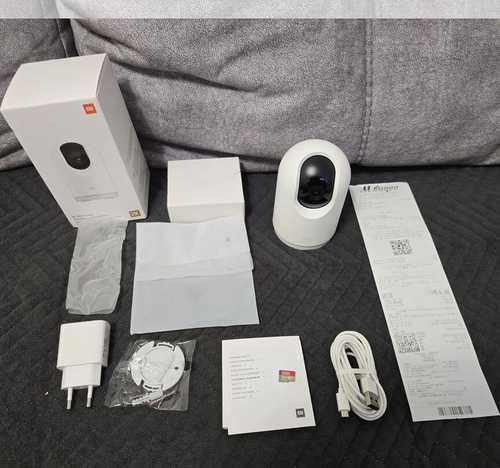 Камеры Xiaomi 360 2K Pro (BHR4193GL)   32Gb microS