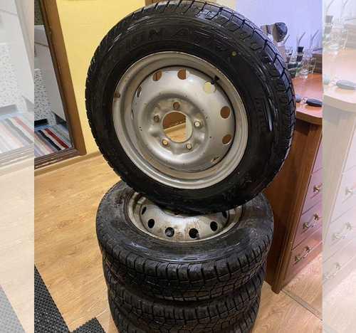 Колеса на ниву R16 Pirelli Scorpion