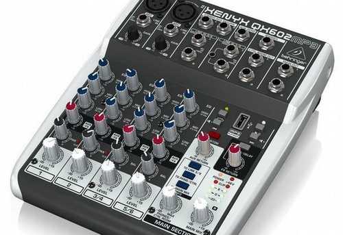 Behringer xenyx QX602MP3