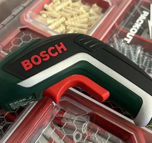 Аккумуляторная отвертка Bosch ixo 3603JA8001