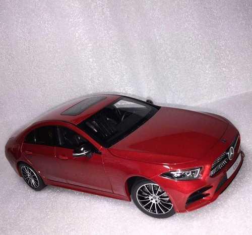 Mercedes-Benz CLS (C257) Norev 1/18