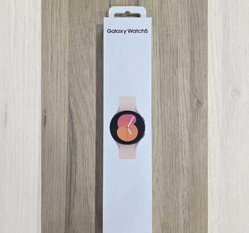 Смарт-часы Samsung Galaxy Watch5 40mm Pink Gold