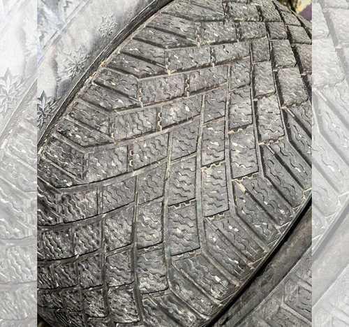 Continental ContiVikingContact 7 225/45 R18 и 235/45 R18