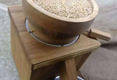 Мукомолка мельница для зерна