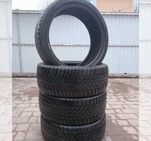 Bridgestone Blizzak LM-005 235/40 R20 96H