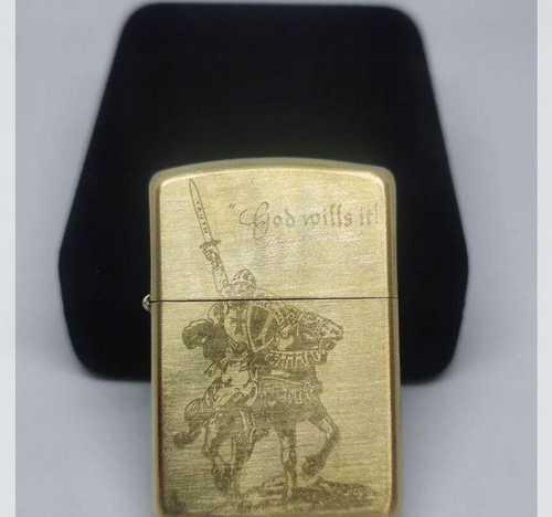 Зажигалка бензиновая zippo armor крестоносец