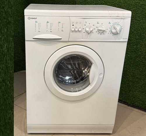 Стиральная машина Indesit WG1 035TXC R 5кг Гаранти