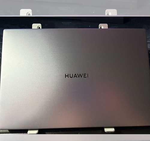 Huawei Matebook D14