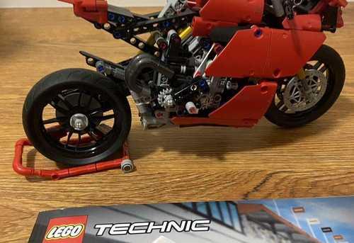 Lego Technic 42107 Ducati