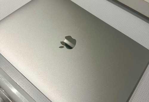 Apple MacBook Pro 13 8/256 m2