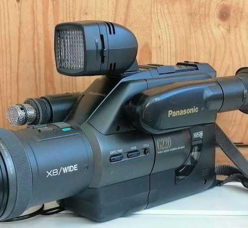 Видеокамера Panasonic G220 (compact VHS)