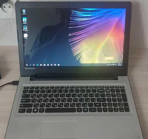 Lenovo 300-15ISK на i5-6200U