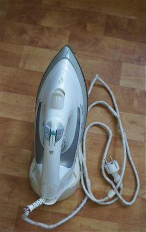 Утюг Philips Hi 558