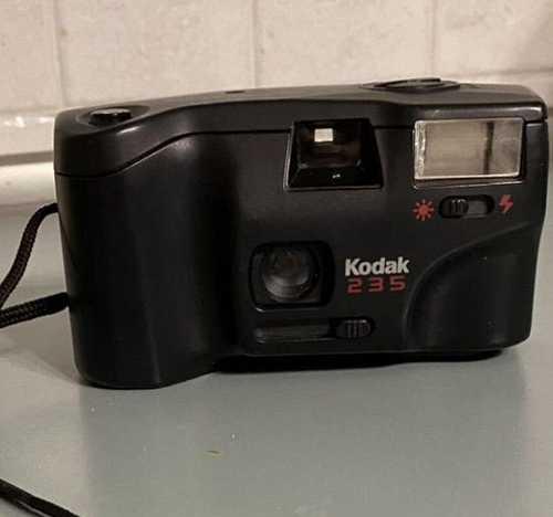 Фотоаппарат Kodak черный пленочный на батарейках