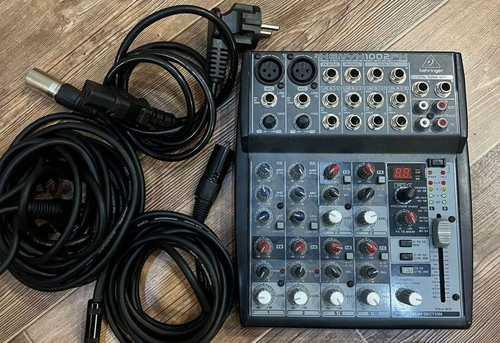 Микшерный пульт behringer