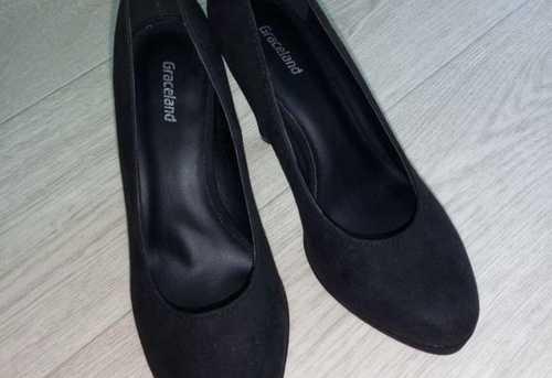Туфли женские 37 размер чёрные
