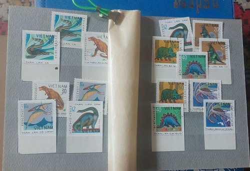 Альбом с почтовыми марками динозавры.Африка.Азия