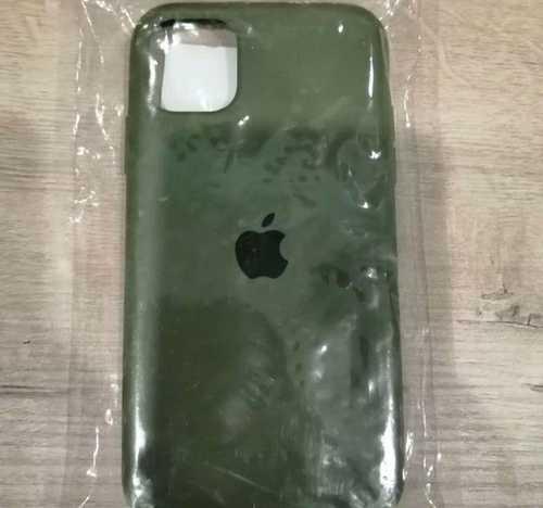 Чехол на iPhone 11