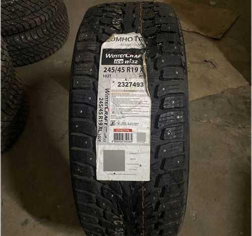 Kumho WinterCraft Ice Wi32 245/45 R19 102T