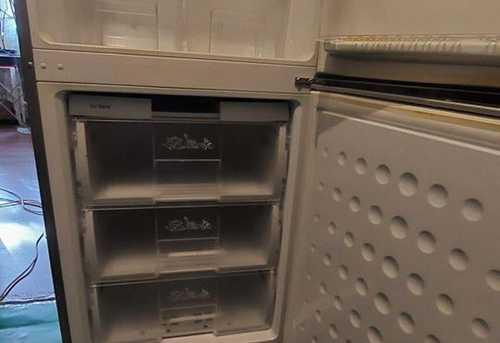 Холодильник Beko CSK38000S