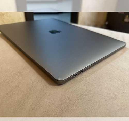 Apple macbook pro 16 2019 i7