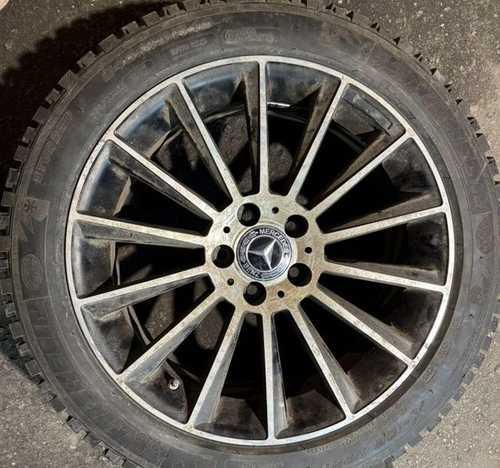 Michelin X-Ice XI3 245/45 R18