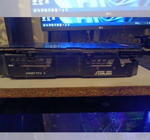 Asus Radeon HD 7970