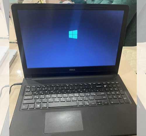 Ноутбук dell 15-3565