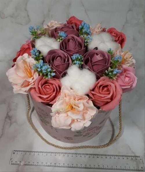 Букет цветов из мыльных роз на 8 марта маме