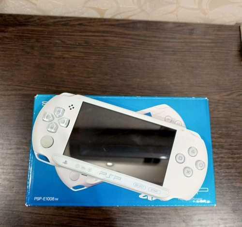 Sony psp e 1008