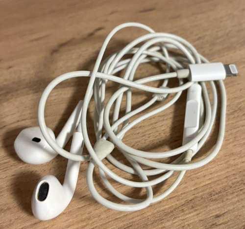 Наушники apple earpods lightning