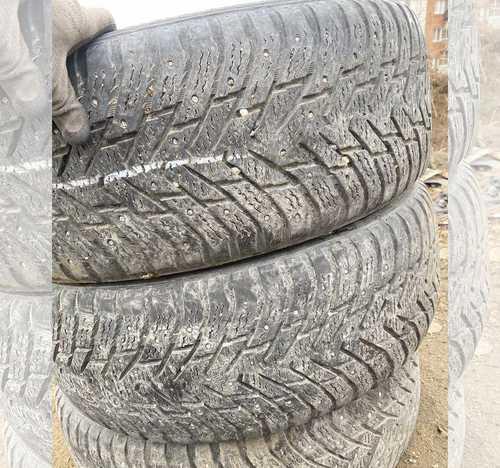 Nokian Tyres Hakkapeliitta 8 SUV 235/55 R19 105T