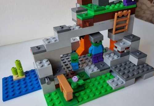 Конструктор lego Minecraft 21141 Пещера зомби