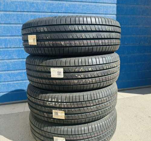 Nexen N'Fera RU5 205/65 R16