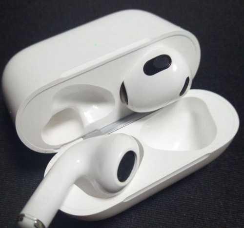 Наушники AirPods