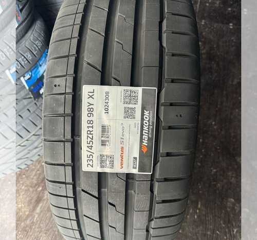 Hankook Ventus S1 Evo 3 K127 235/45 R18 98Y