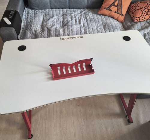 Комп. стол Gamelab Monolith White-Red GL-910
