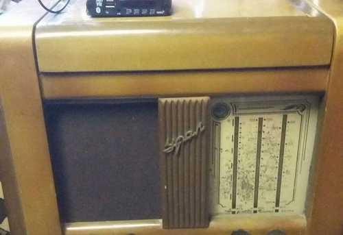 Ламповый радиоприемник СССР урал 49