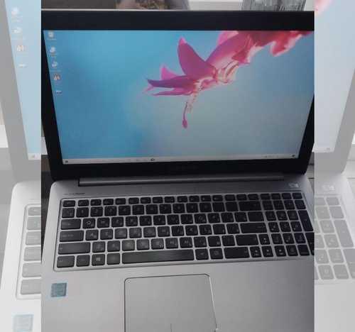 Asus x501u I5-6200u Gt940mx 16gb SSD480