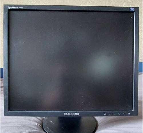 Монитор Samsung SyncMaster 940B