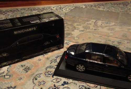 Модель авто Bentley (Minichamps, масштаб 1:18)