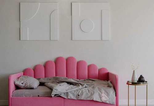 Детская кровать диванчик Виктория в розовом цвете