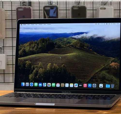 MacBook Pro 13 2019 16/256 гб