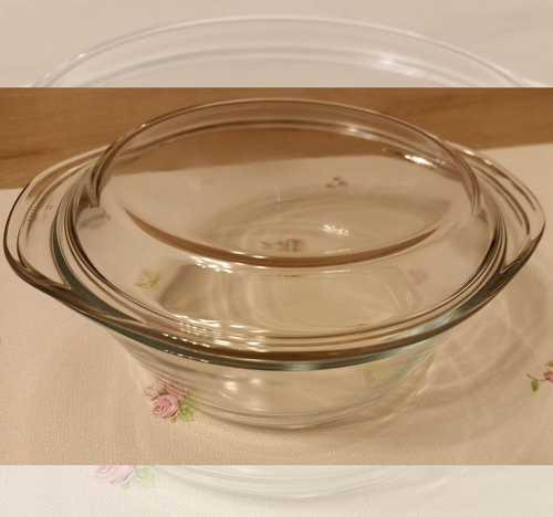 Кастрюля стеклянная жаропрочная 21см Pyrex France