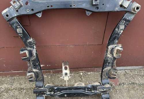 Подрамник Renault duster